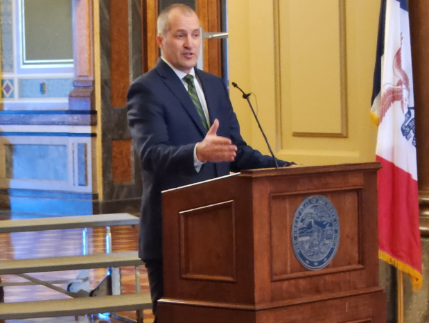 Mike Naig sworn-in for second term as Iowa Secretary of Agriculture ...