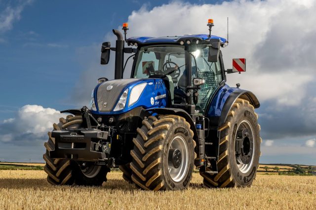New Holland adds new model to T7 series | Iowa Agribusiness Network
