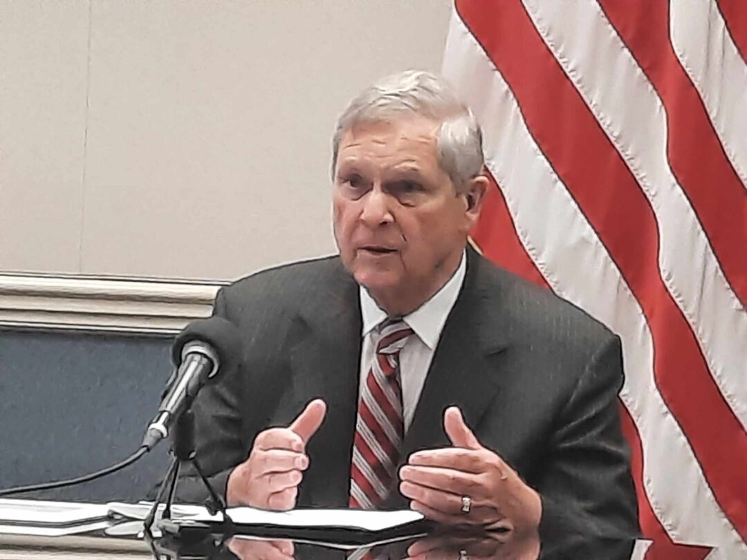 Vilsack discusses expected record farm trade deficit | Iowa ...