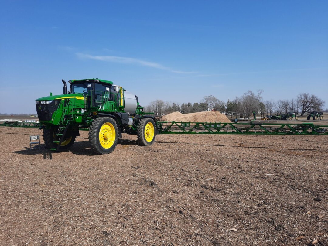 Farmers see big returns with John Deere See & Spray | Iowa Agribusiness ...